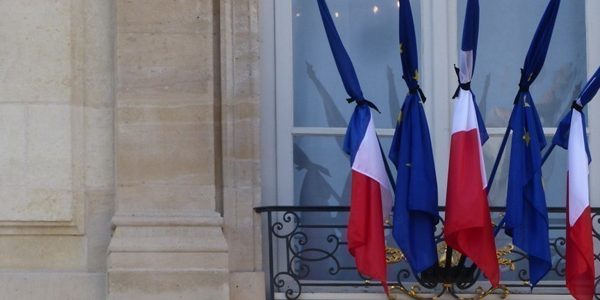 À quelles occasions mettre un drapeau en berne